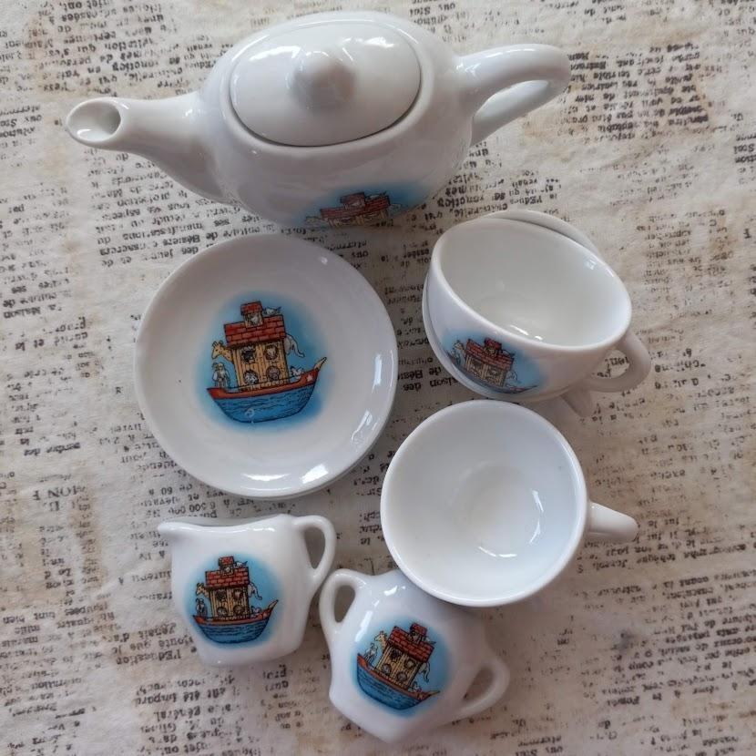 Tiny Tea Set. Minimal assortment. Tea Pot w/Lid, 4 Cups, Open Cream and ...