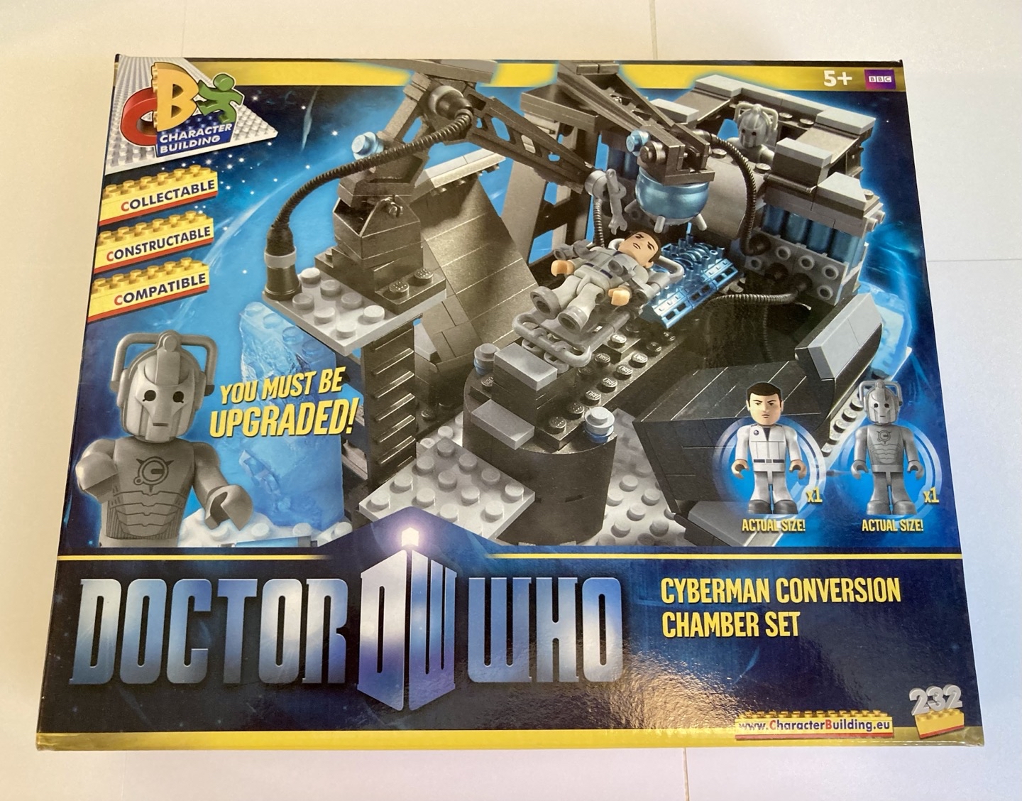 Character Building Doctor Who Cyberman Conversion Chamber Set