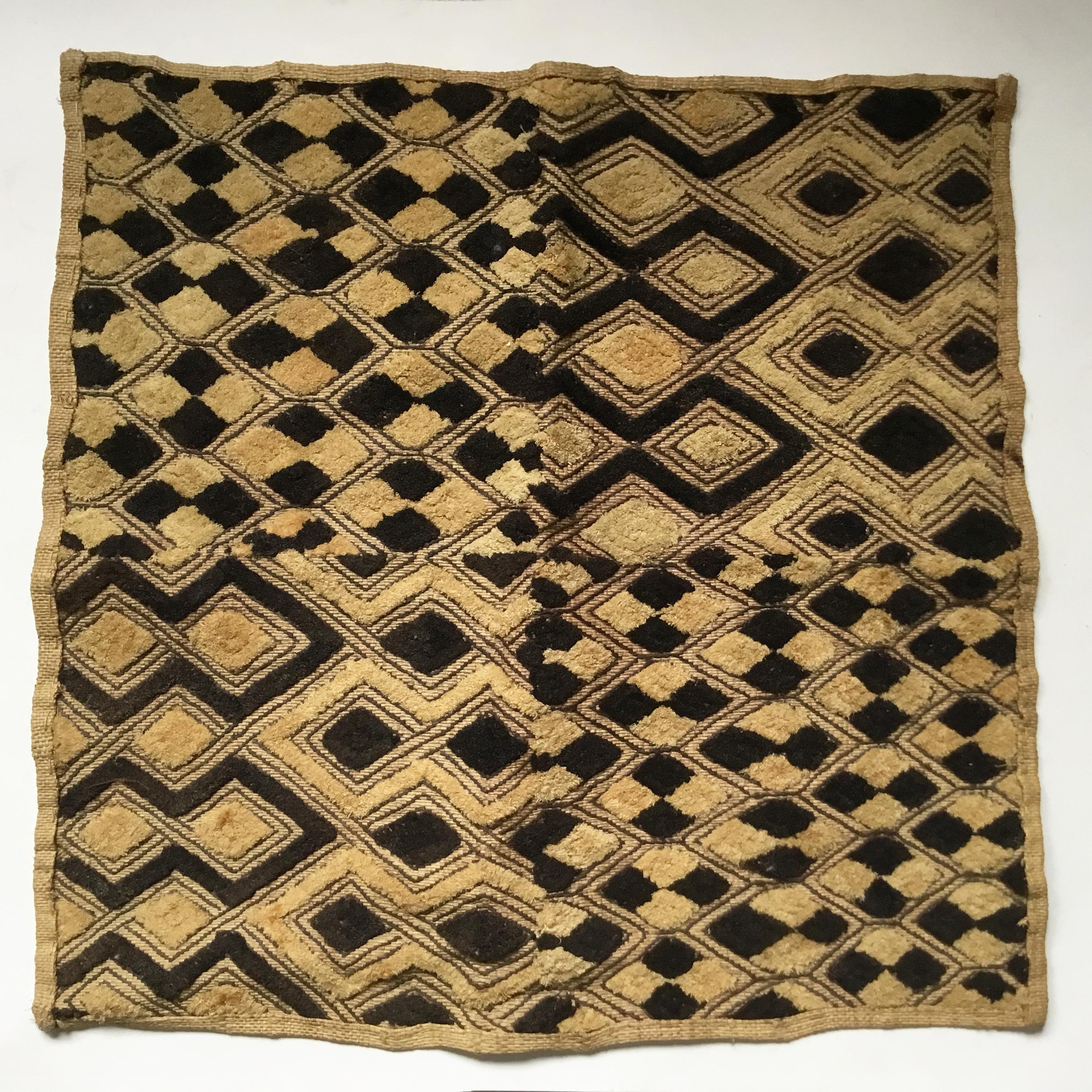 Kuba Shoowa Raffia Cut-Pile Embroidered Square Cloth Geometric Diamond ...