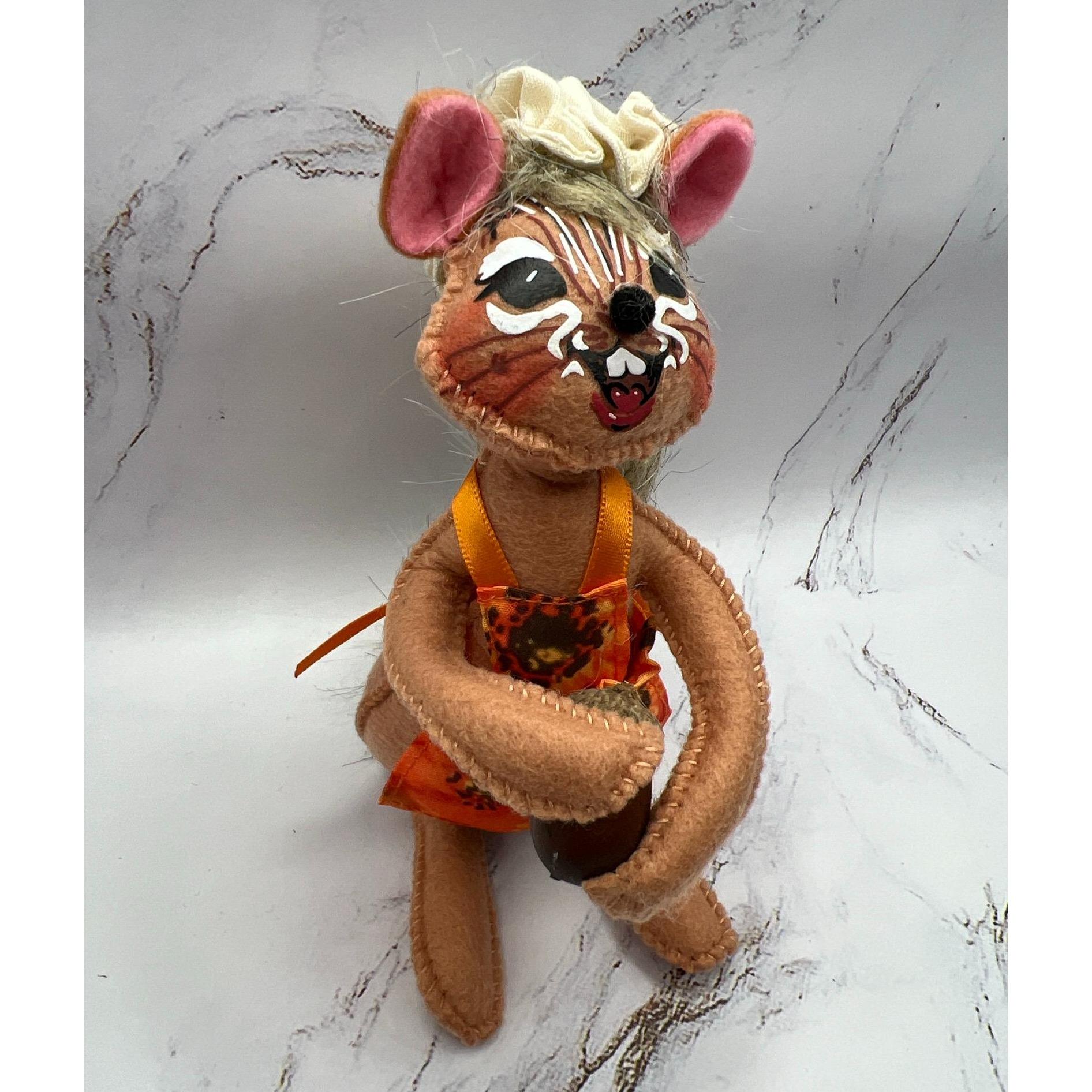 Annalee Baker Squirrel Holding An Acorn Autumn Harvest Thanksgiving ...
