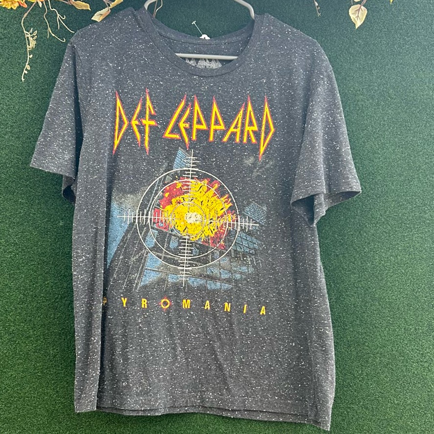 Def Leppard “Pyromania” Gray Graphic Printed T-shirt, Official Merchandise