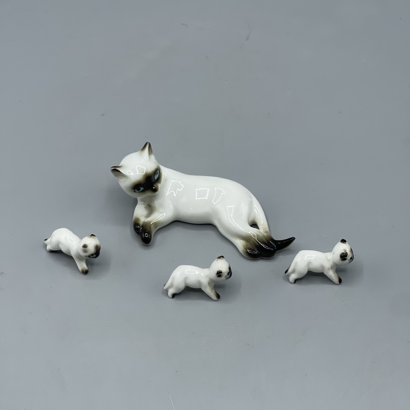 Bone China White Siamese Mama & 3 Kittens