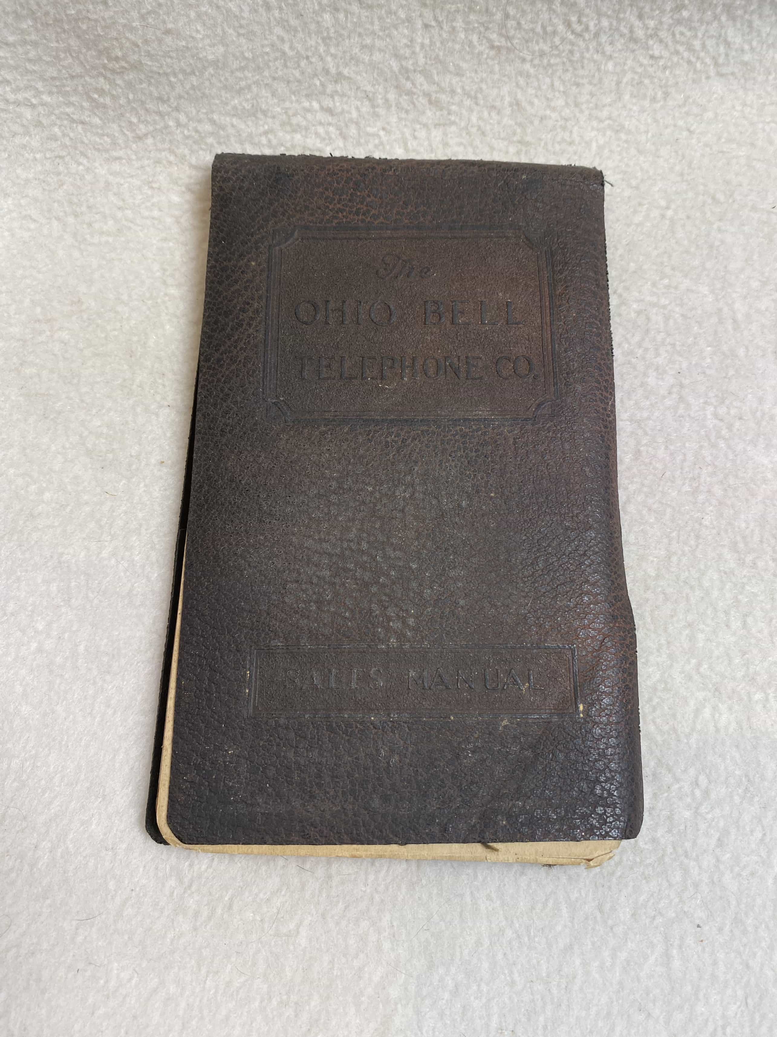 Vintage 1930's 'The Ohio Bell Telephone Book Sales Manual' (V285)