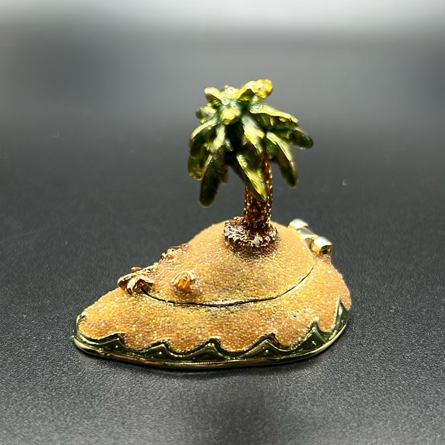 Vintage Monet Island Palm Tree Trinket Box