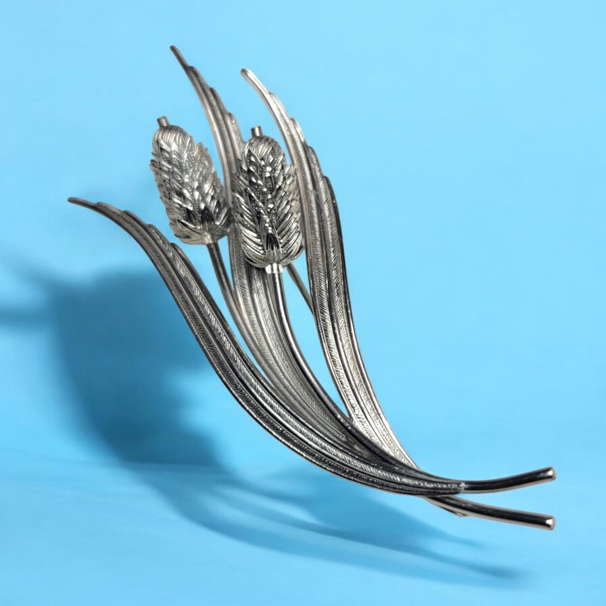 Vintage 1960's Silvertone 3D Dimensional Cattail 4" Brooch