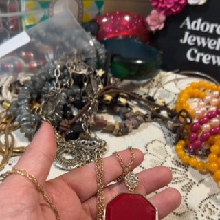 #39 - Nov 1 Jewelry Pull