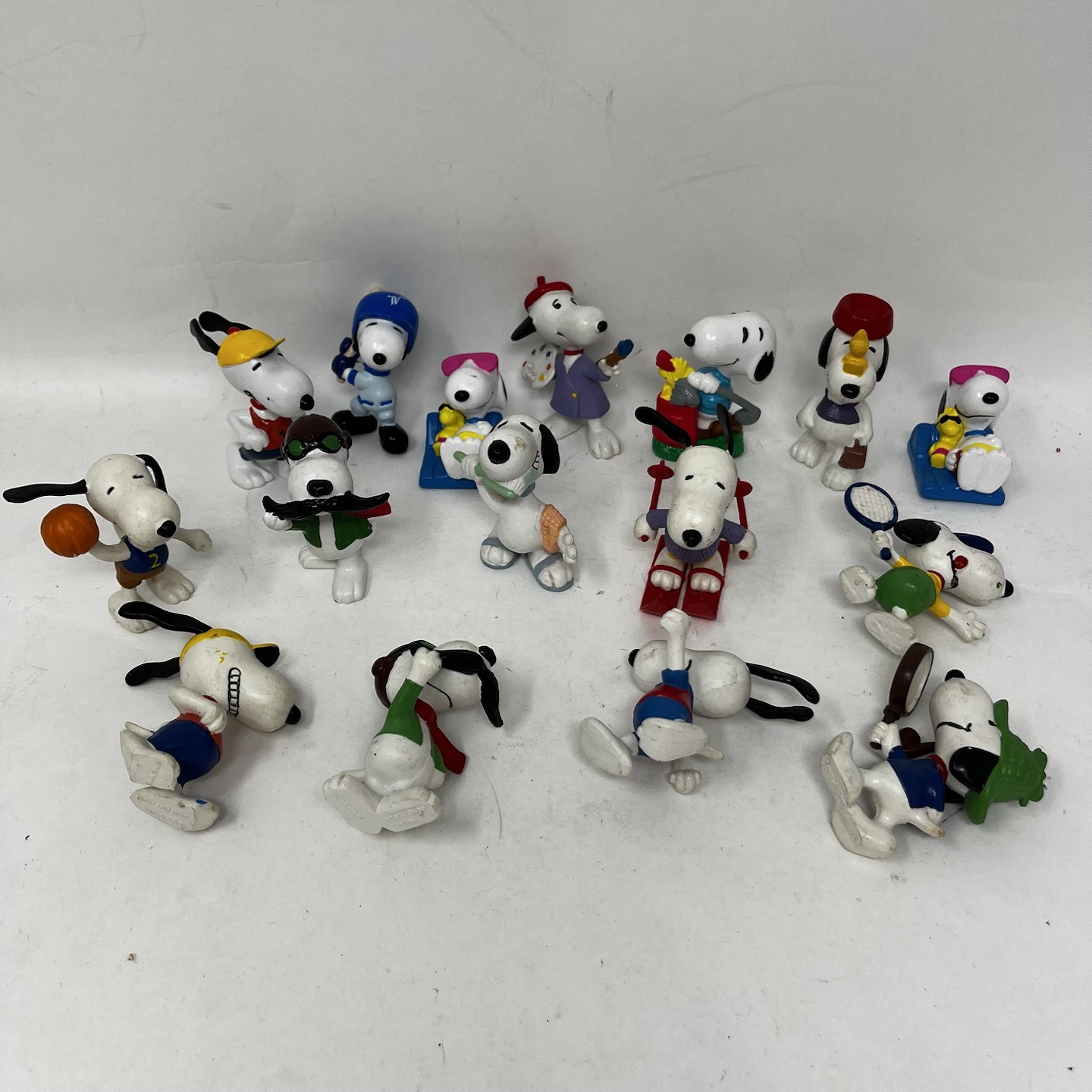 Lot Of 1966 Peanuts Snoopy UFS PVC Figures