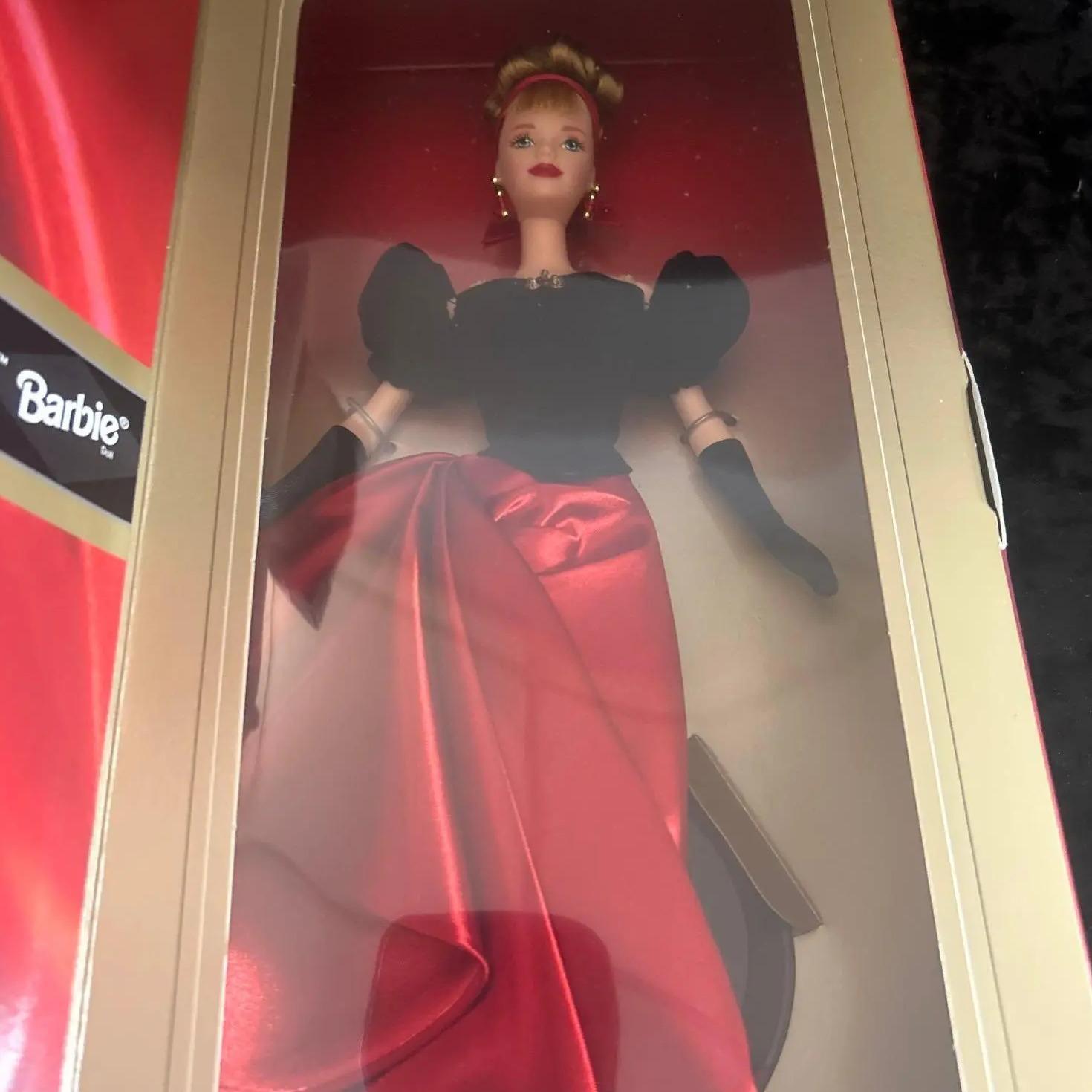 #3 - Barbie / Avon Winter Splendor 1998