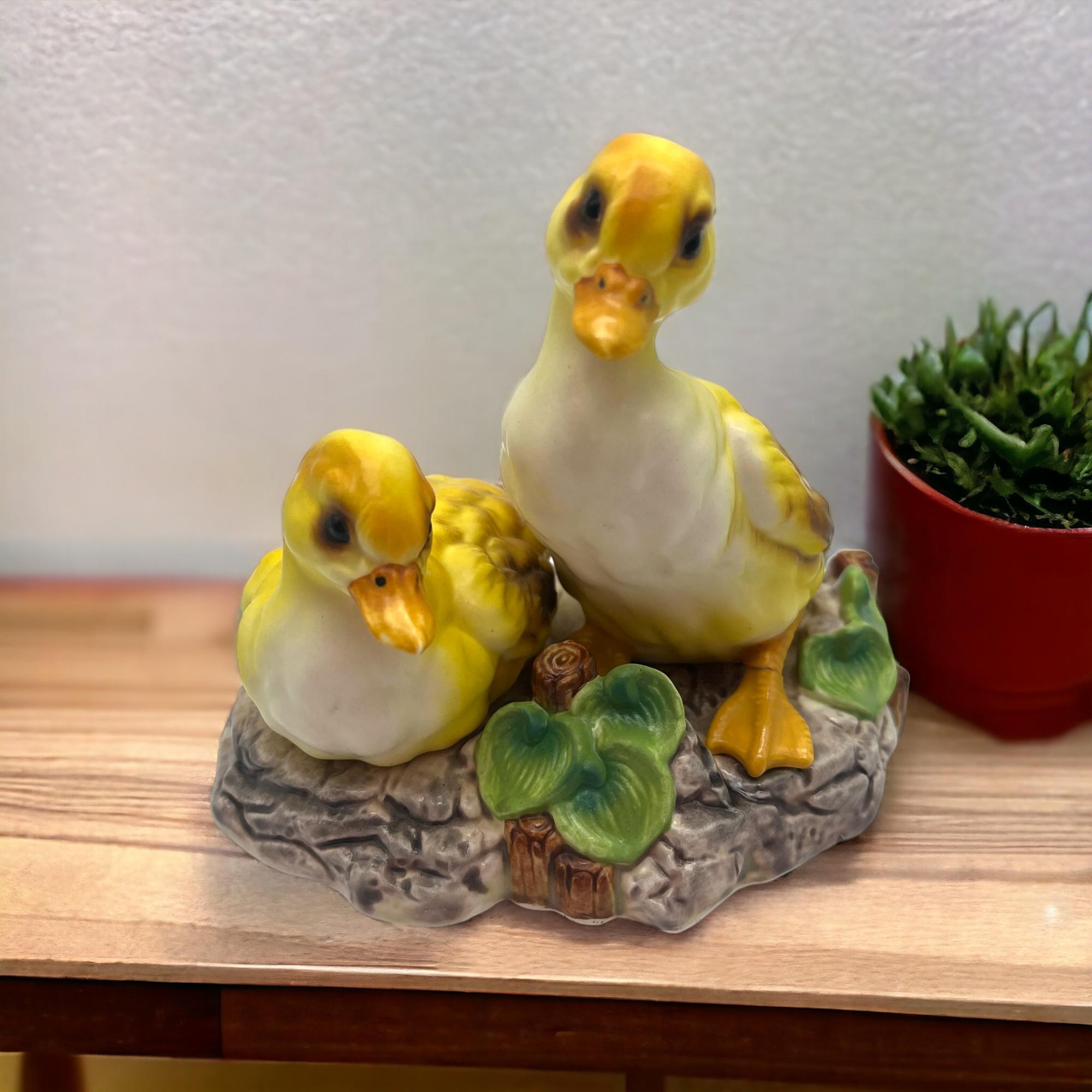 Norcrest Duck Figurine READ