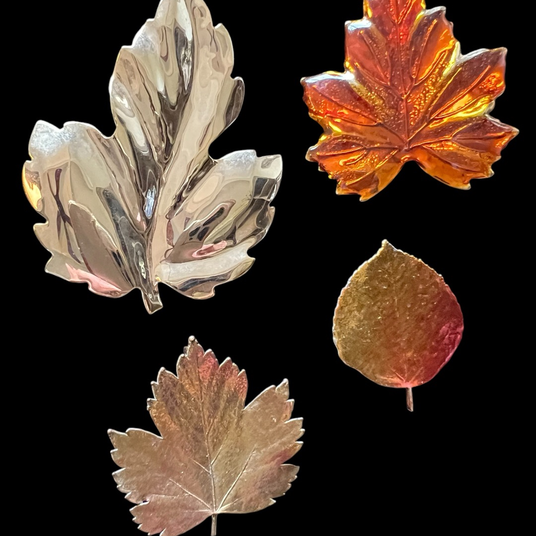 Vintage Metal Lead Brooches (4) #B-4