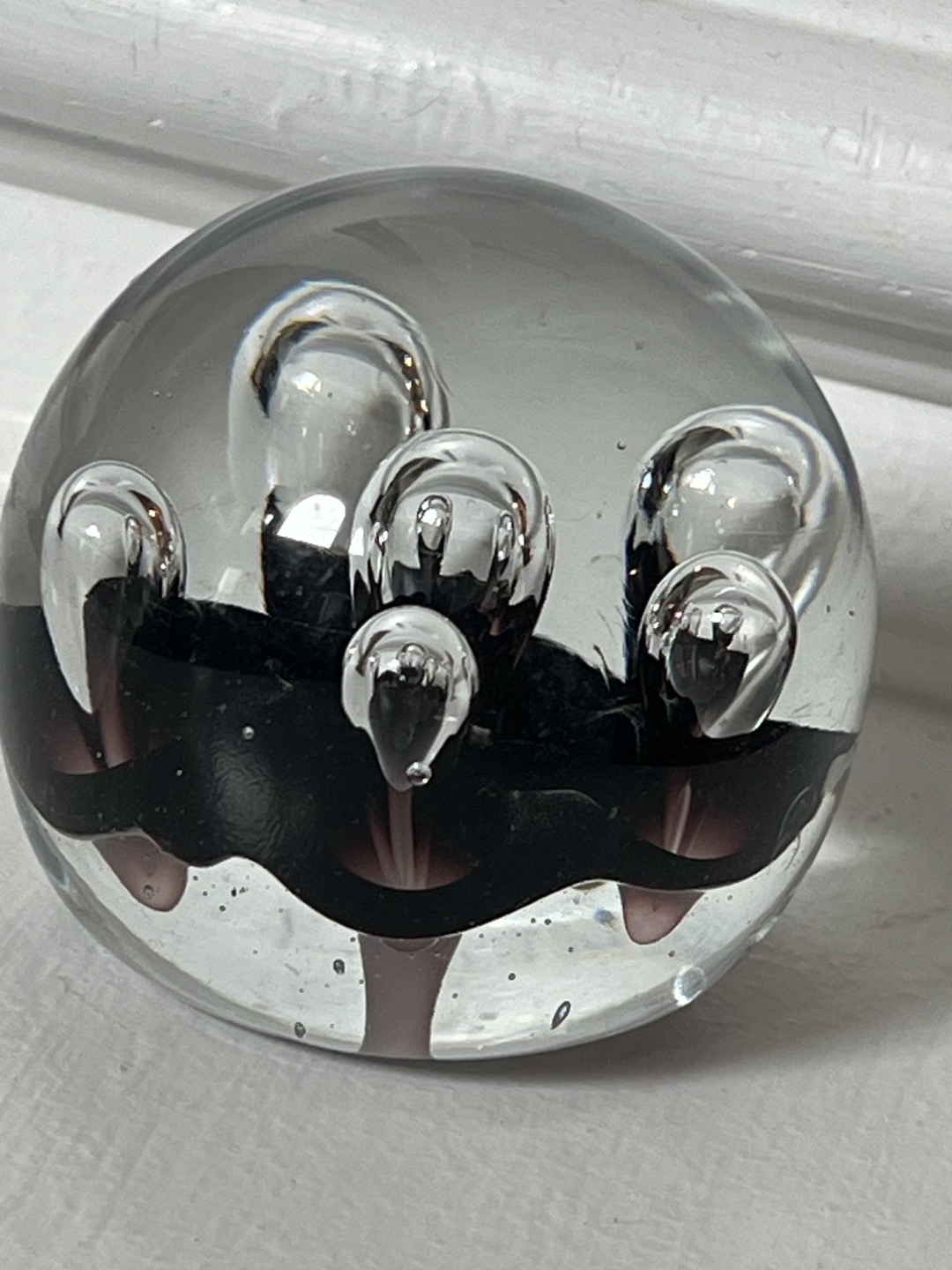 Amazing Amazing Controlled Bubble Paperweight