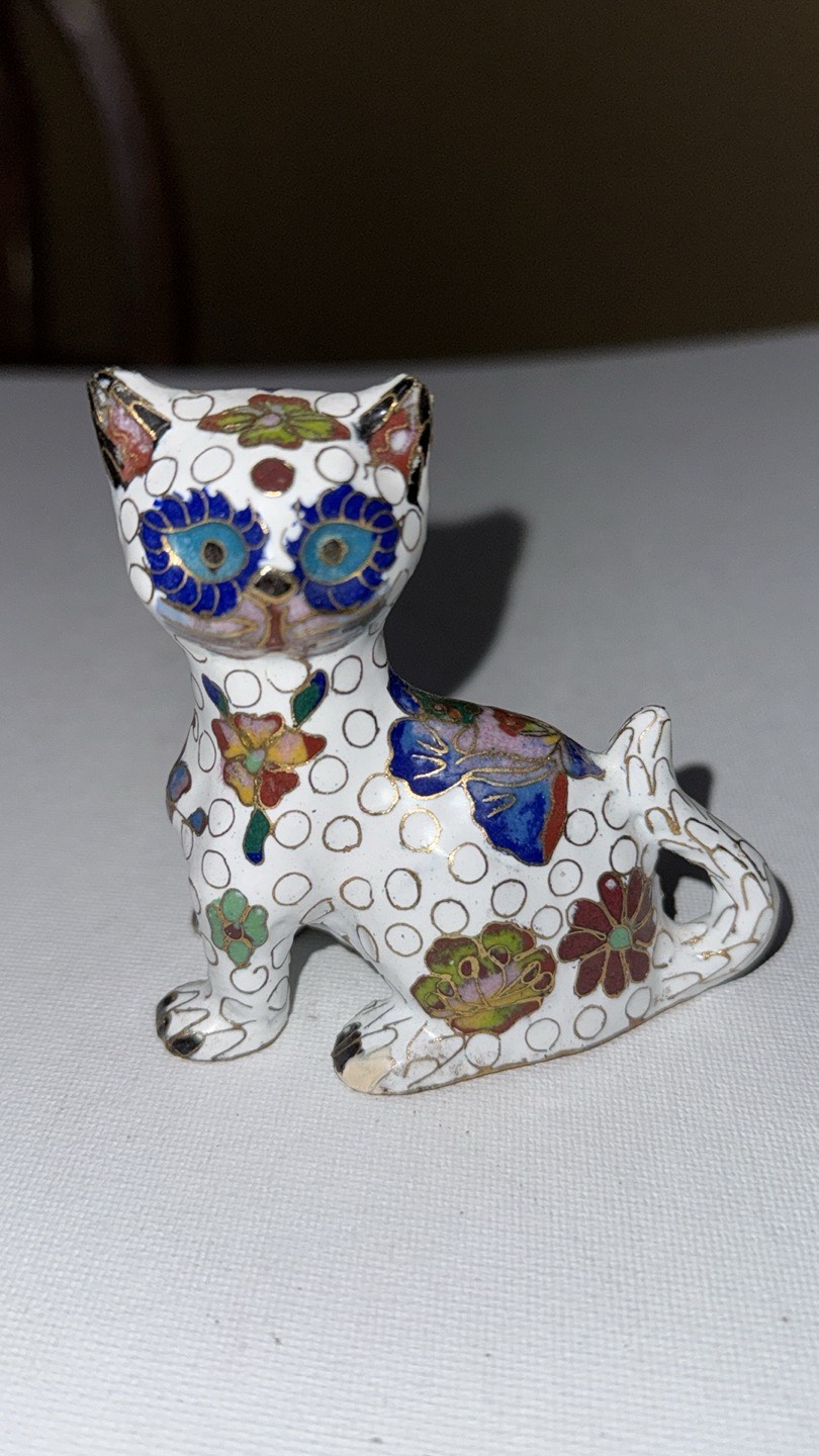 Cloisonne Sitting Floral Kitty Cat Figurine White Multi 3.25" Tall Brass