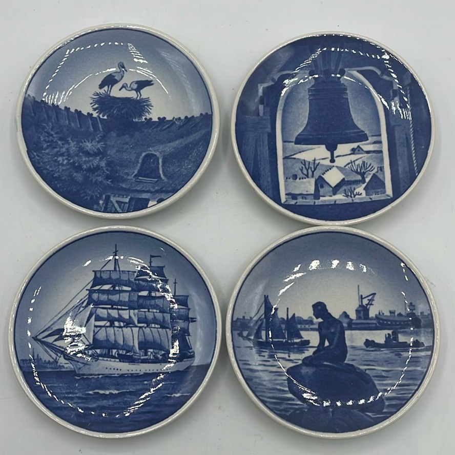 Royal Copenhagen Denmark Set Of 4 Mini Plates