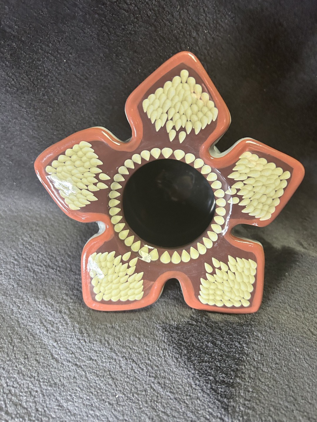 Netflix Stranger Things Demogorgon Pen & Plant Pot Cup by Paladone