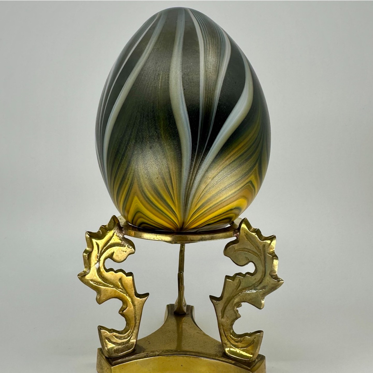 1976 Vandermark Studio Large Iridescent Pulled Feather Gold Black Egg ...