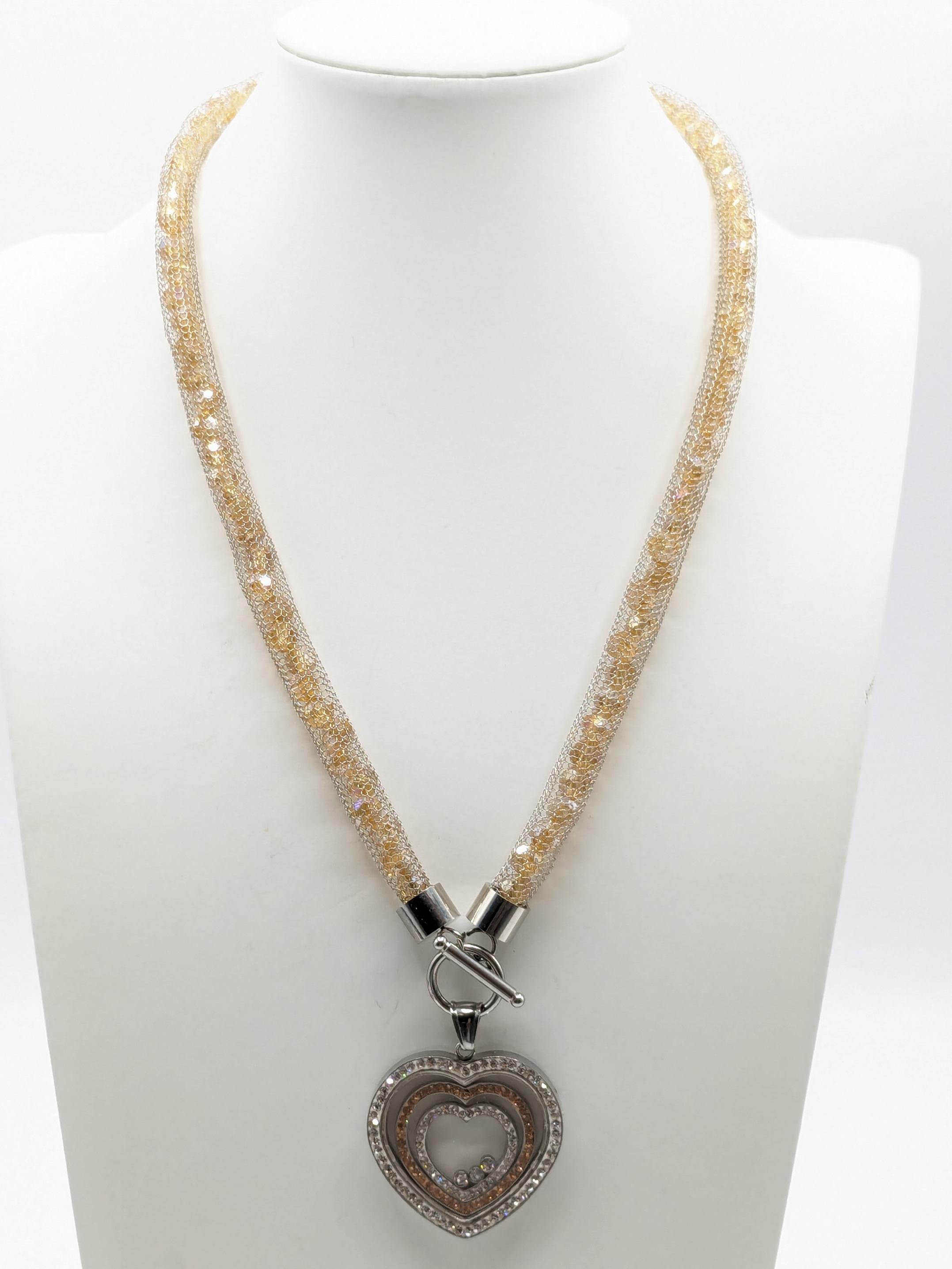 Floating Rhinestones Hearts Mesh Toggle Necklace
