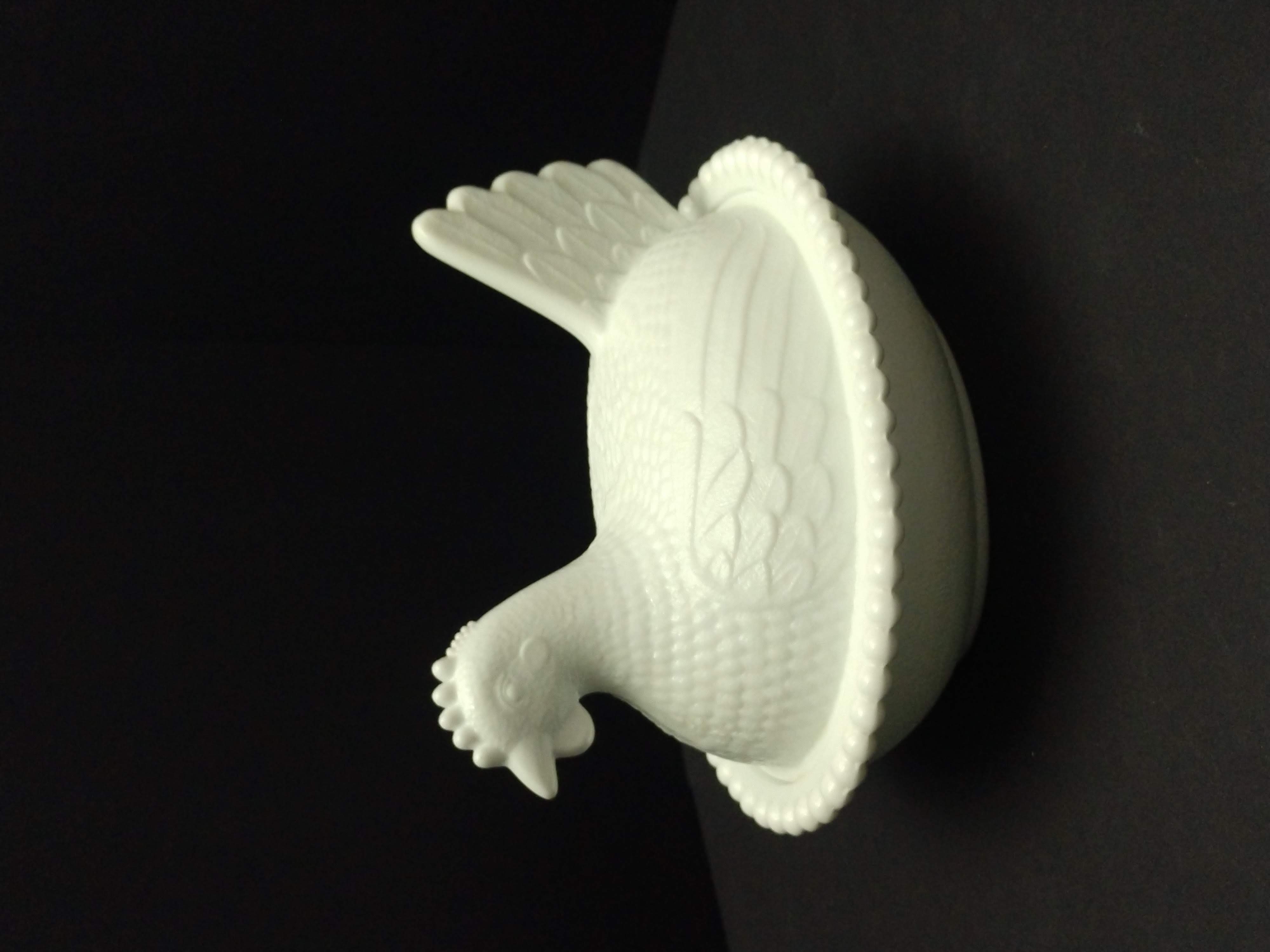 White Milk Glass Hen on Nest 5 1/2 inches tall 6 inches long Covered ...