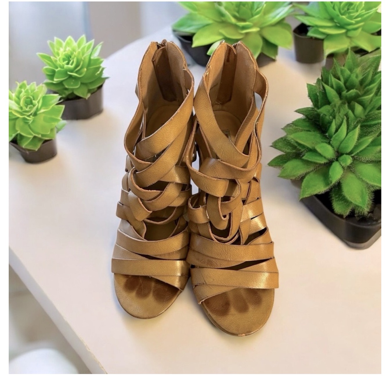 Dolce by Mojo Moxy Dakota Strappy Heeled Sandals Open Toe size 8M