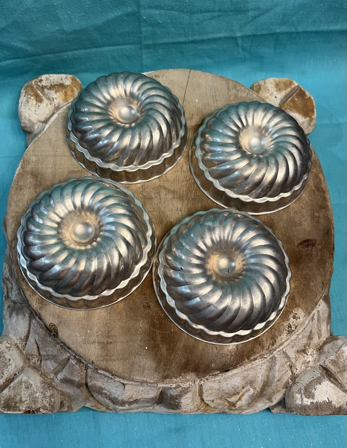 Aluminum Miniature Round Fluted Jello Molds