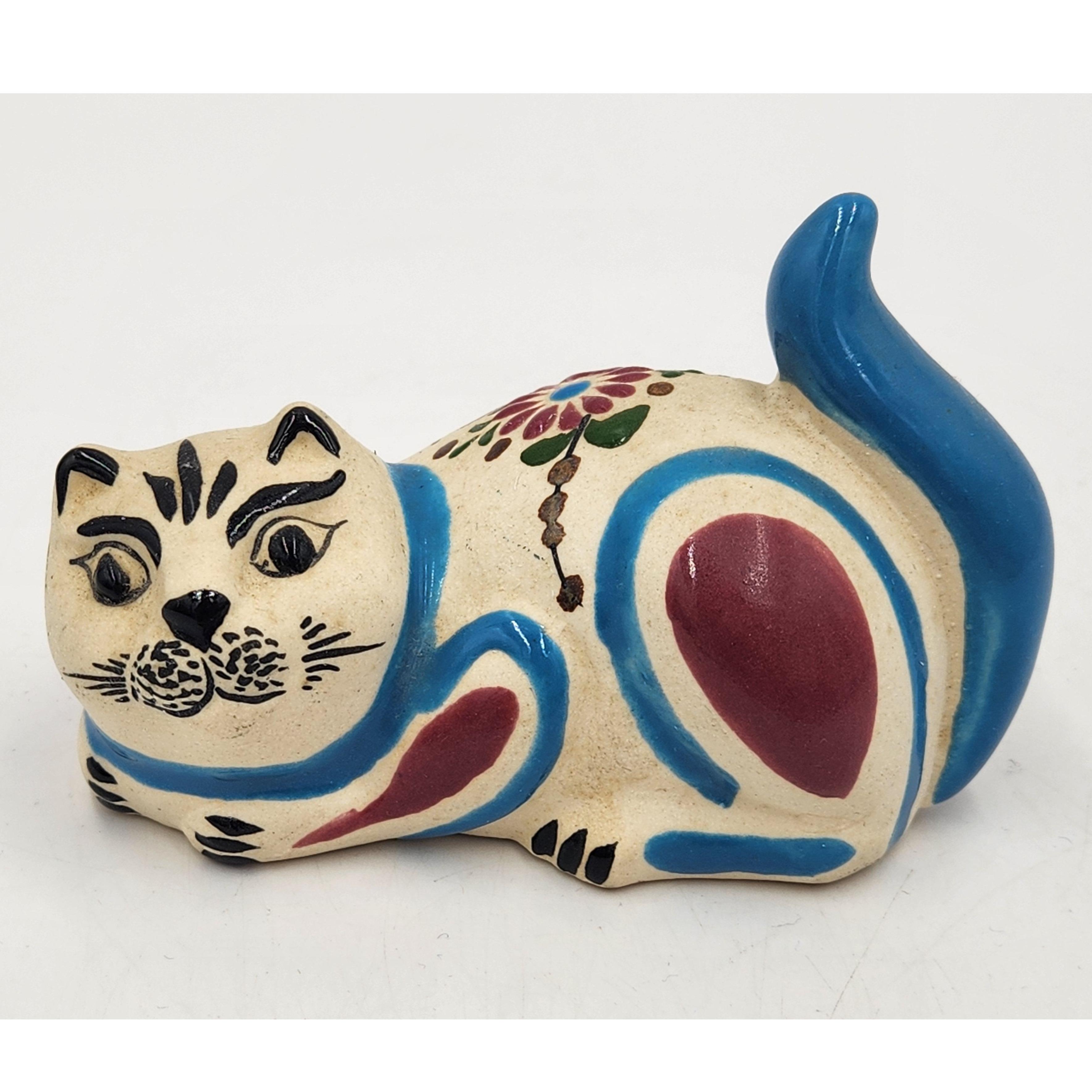 Mexican Pottery Hand Painted Cat Figurine Signed