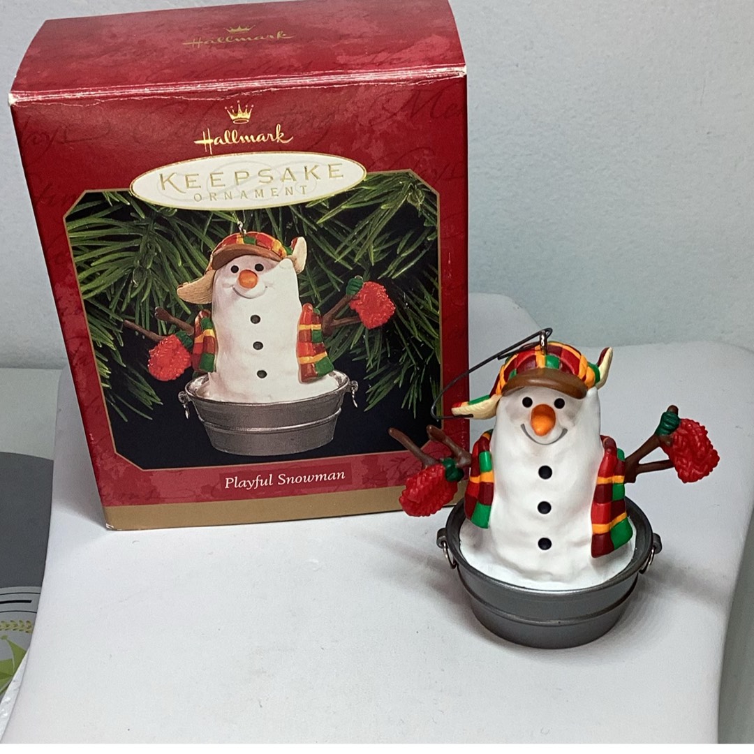 Hallmark Keepsake Playful Snowman With Box Dated 1999
