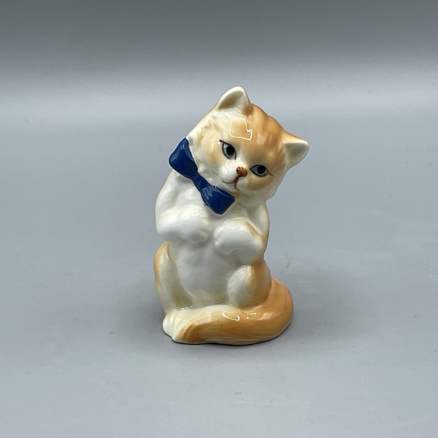 Danbury Mint “Bow Beau” Cats Of Character