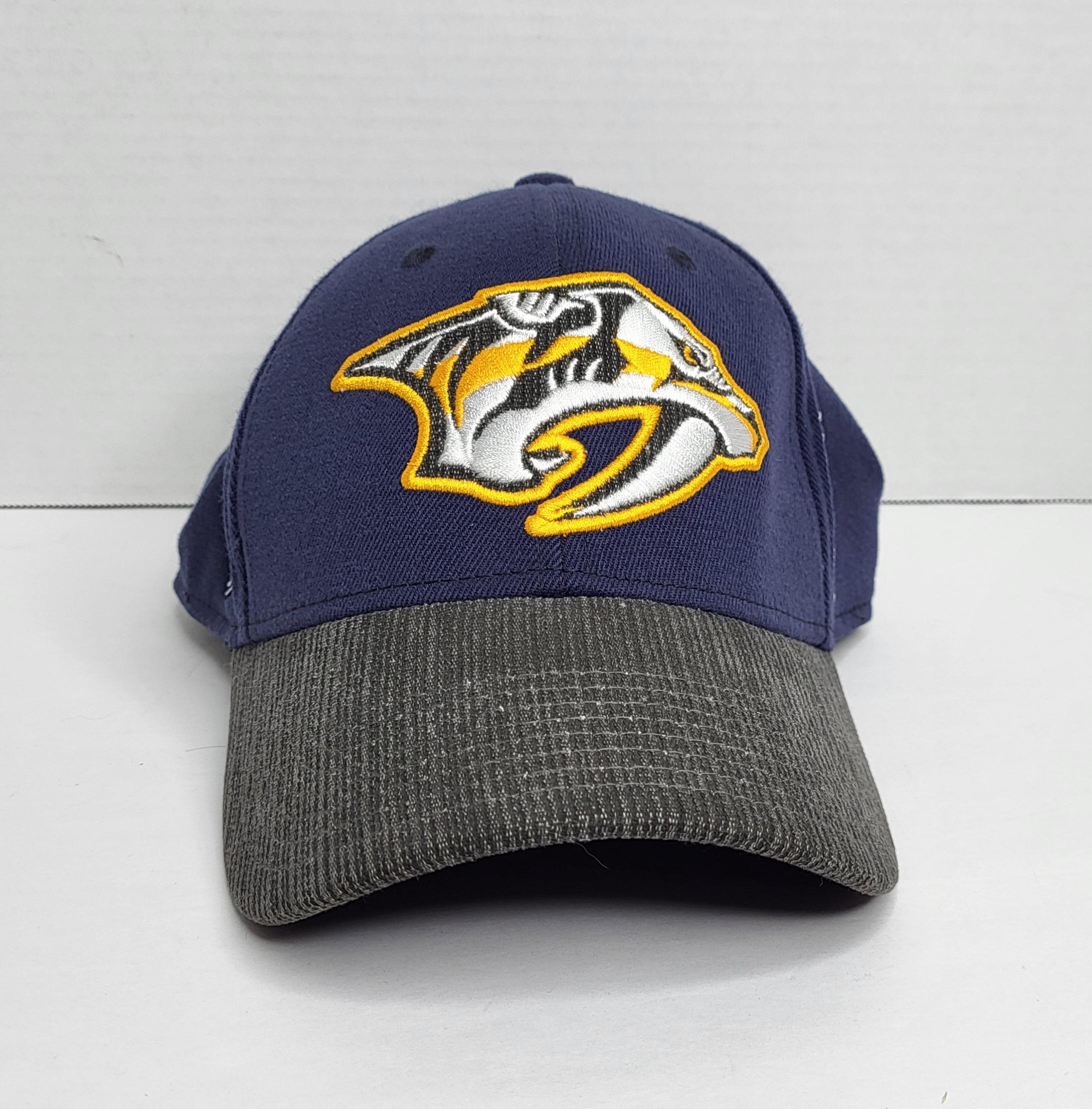 Reebok Center Ice Nashville Predators NHL Stretch Fit L/XL Hat Cap Spellout