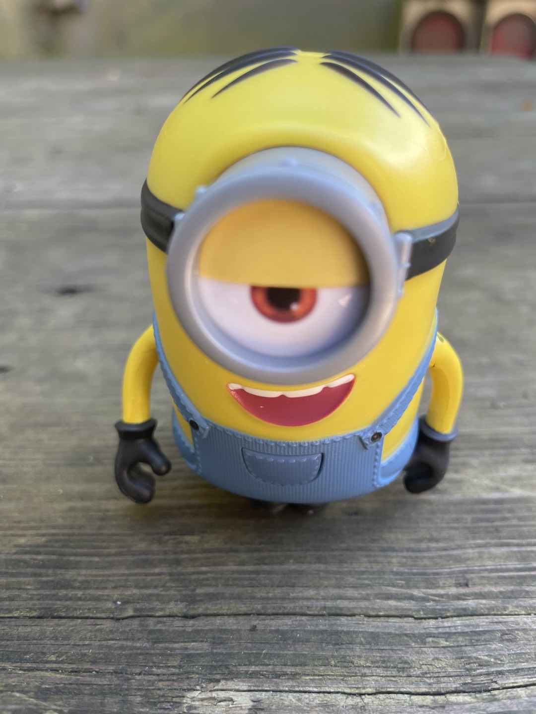Despicable Me talking minion