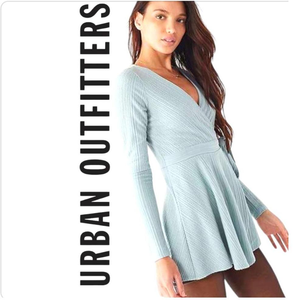 Urban Outfitters Light Blue Ribbed Knit Wrap Mini-Romper Size SM-P