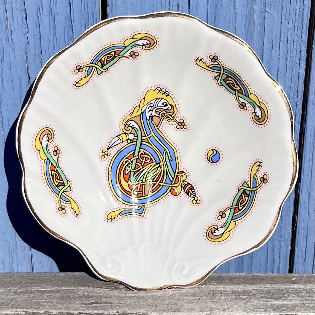 Celtic Book of Kells Scallop Shell Trinket Dish Royal Tara Ireland Bone ...
