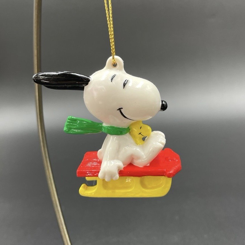Peanuts Snoopy Woodstock Sled Hanging Christmas Holiday Vintage Ornament