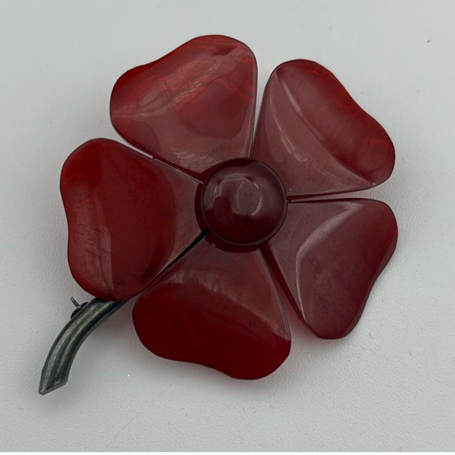 Vintage Bakelite Flower Brooch Pin 835 Silver Stem