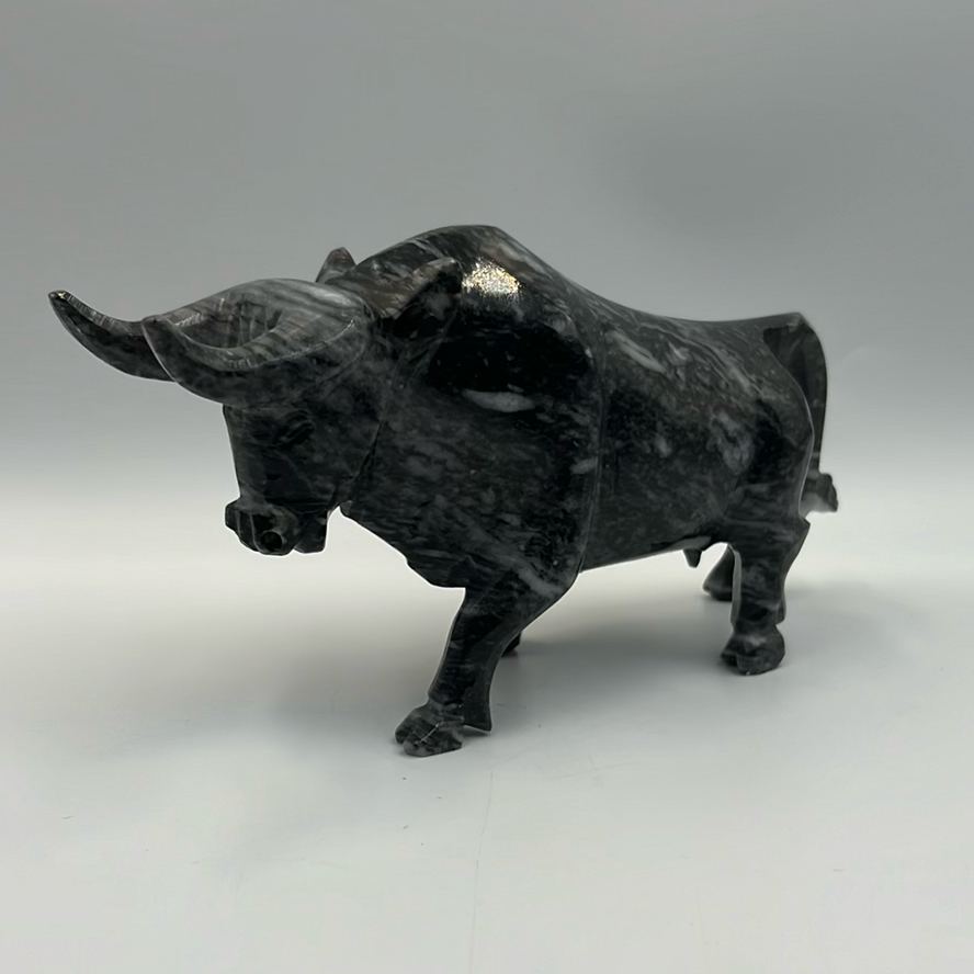 Large Black Onyx Bull Figure 9”L 4.5”H