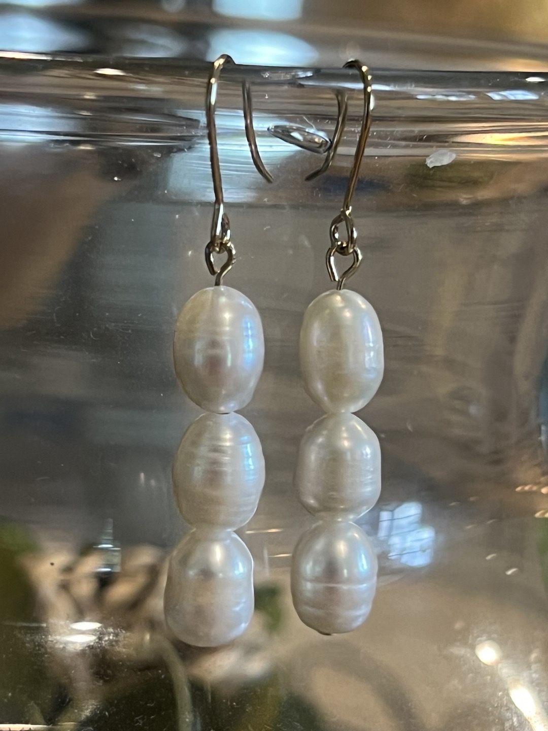 Genuine Fresh Water Pearls That Glow!