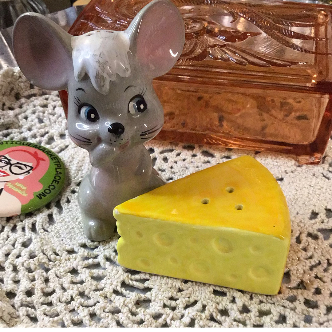 Enesco Mouse and Cheese Shakers