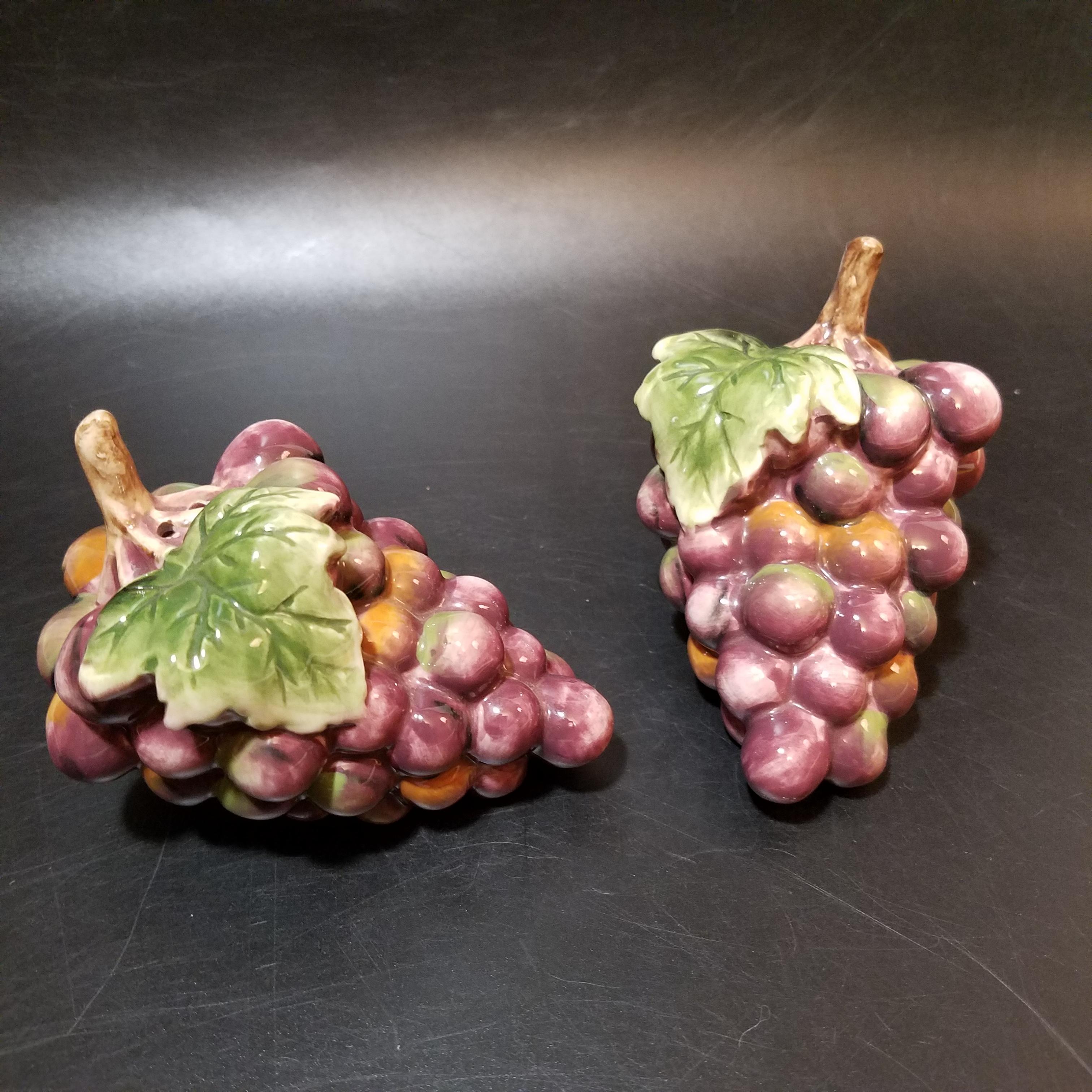 Ceramic Grapes Salt and Pepper Shakers Vintage Pacific Rim Hank Painted