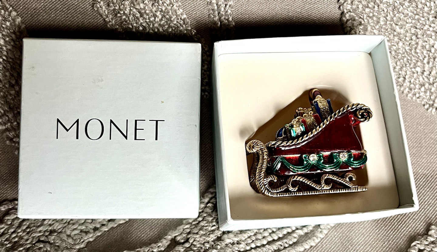 Monet KP Santa Sleigh Trinket Box MNRU289 Enameled Metal Gems Christmas ...