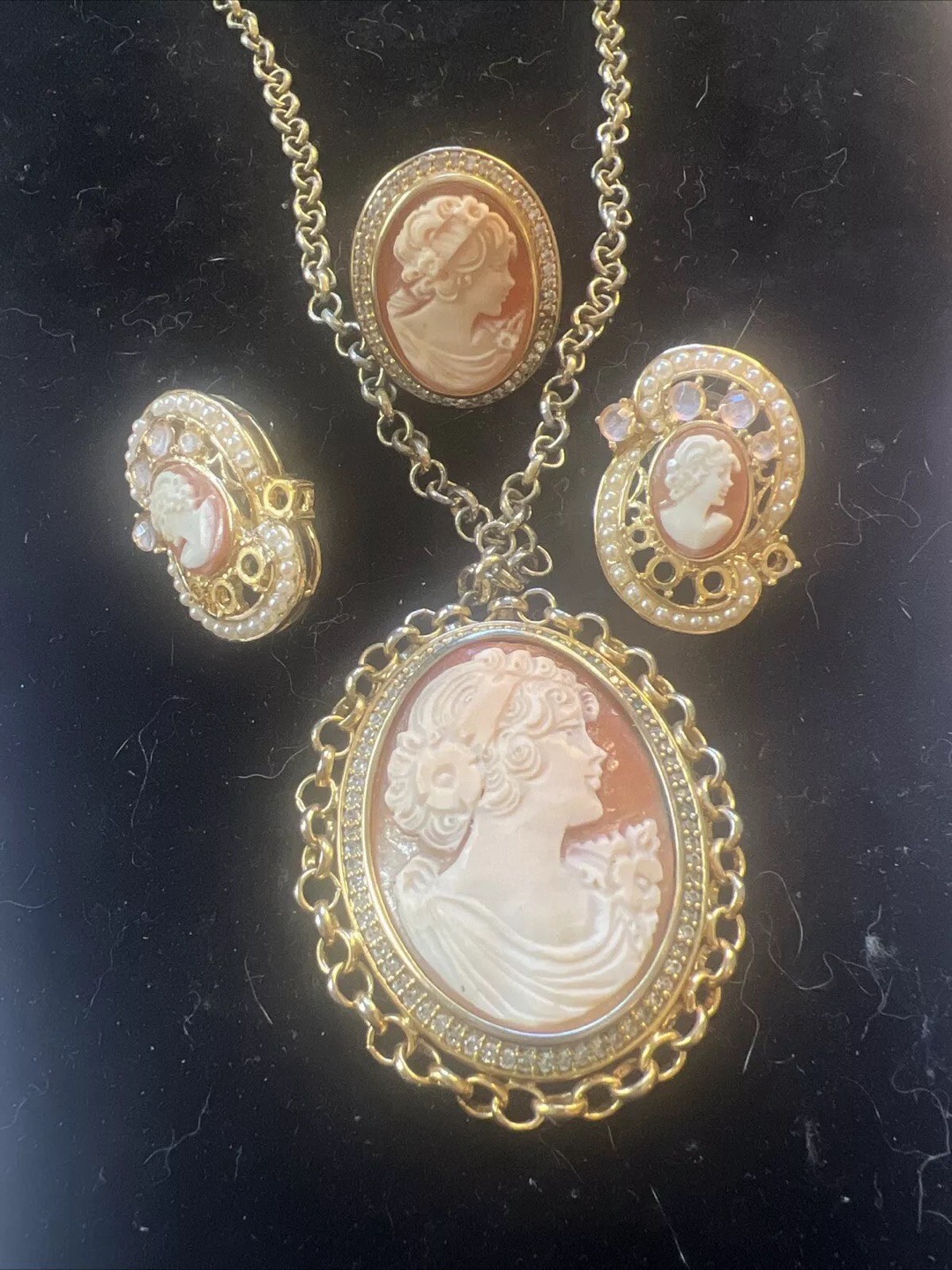 Estate Jewelry AMEDEO HAND CARVED SHELL CAMEO Set, GoldTONE RING 7 ...