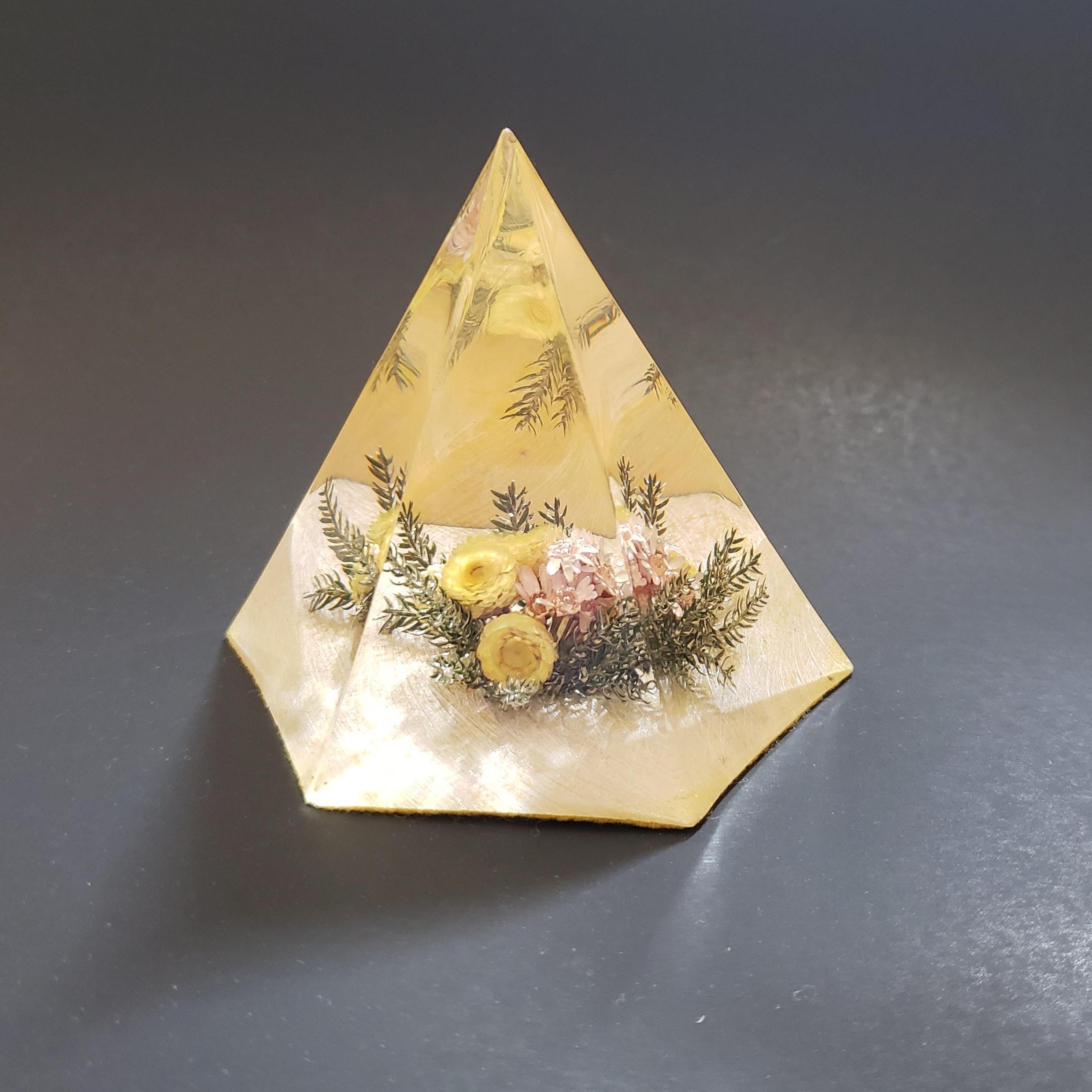 Vintage Lucite Resin Paperweight UV Reactive