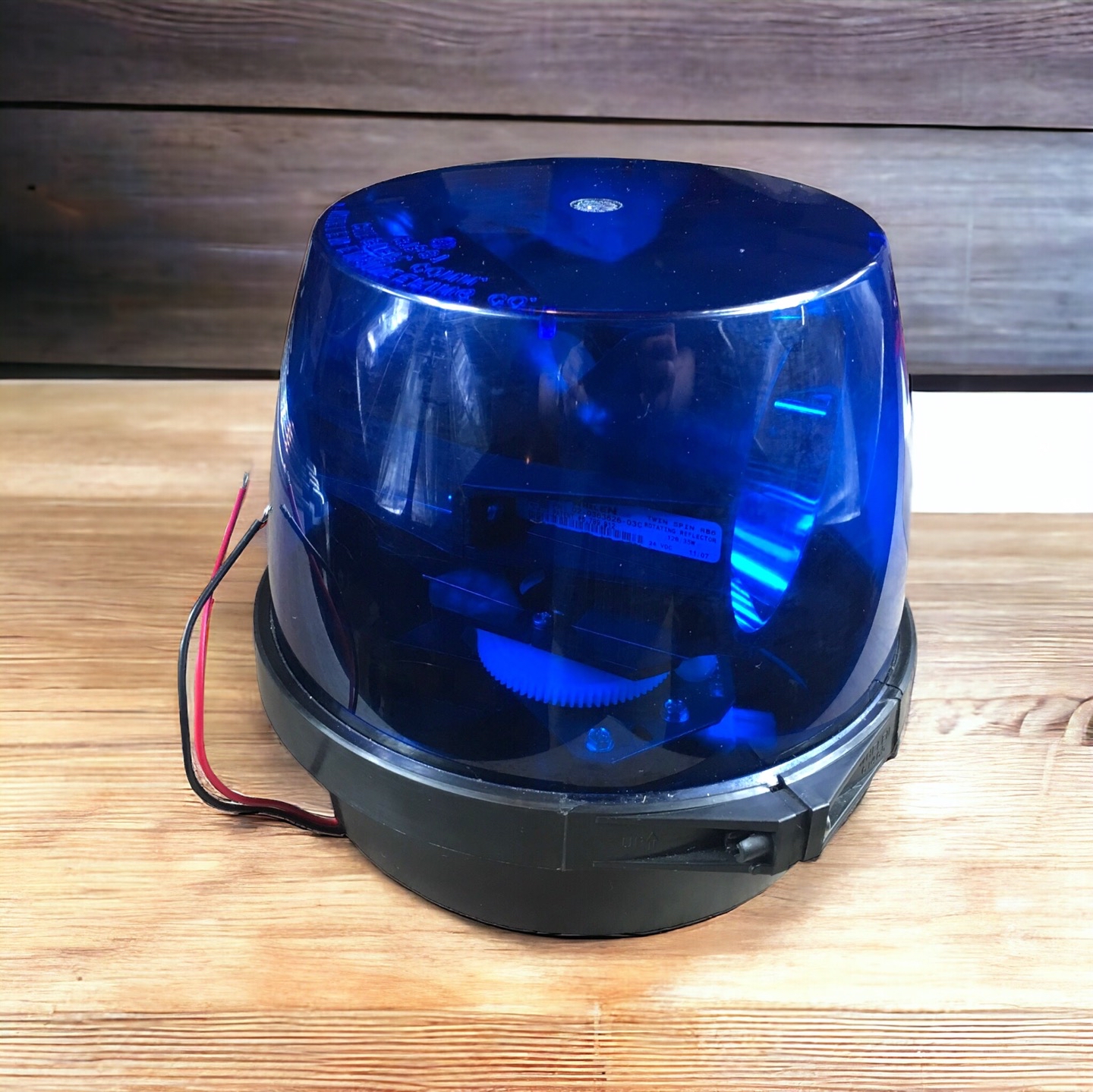 Whelen Rotabeam 6 Series Rotating Party Light RB6T