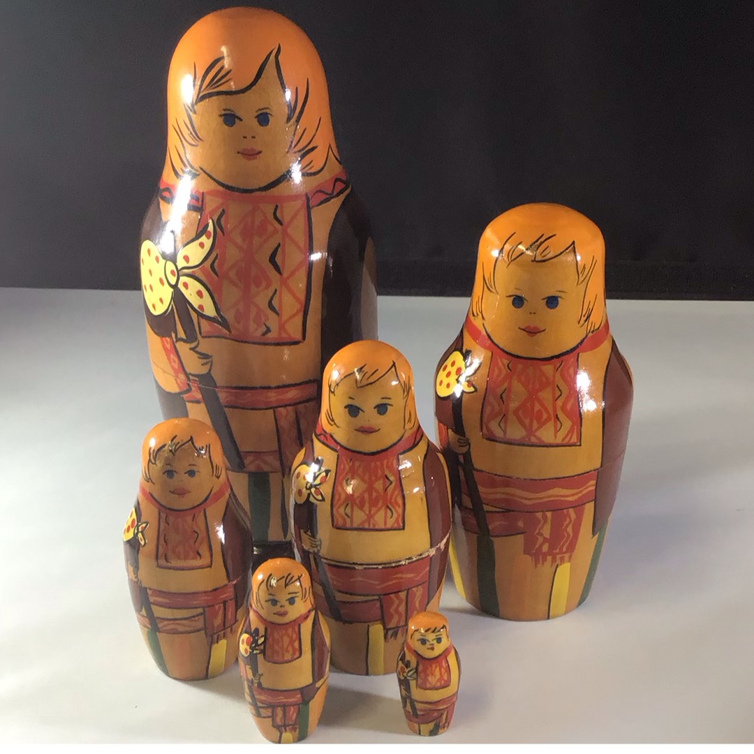Russian Nesting Dolls 6 Piece