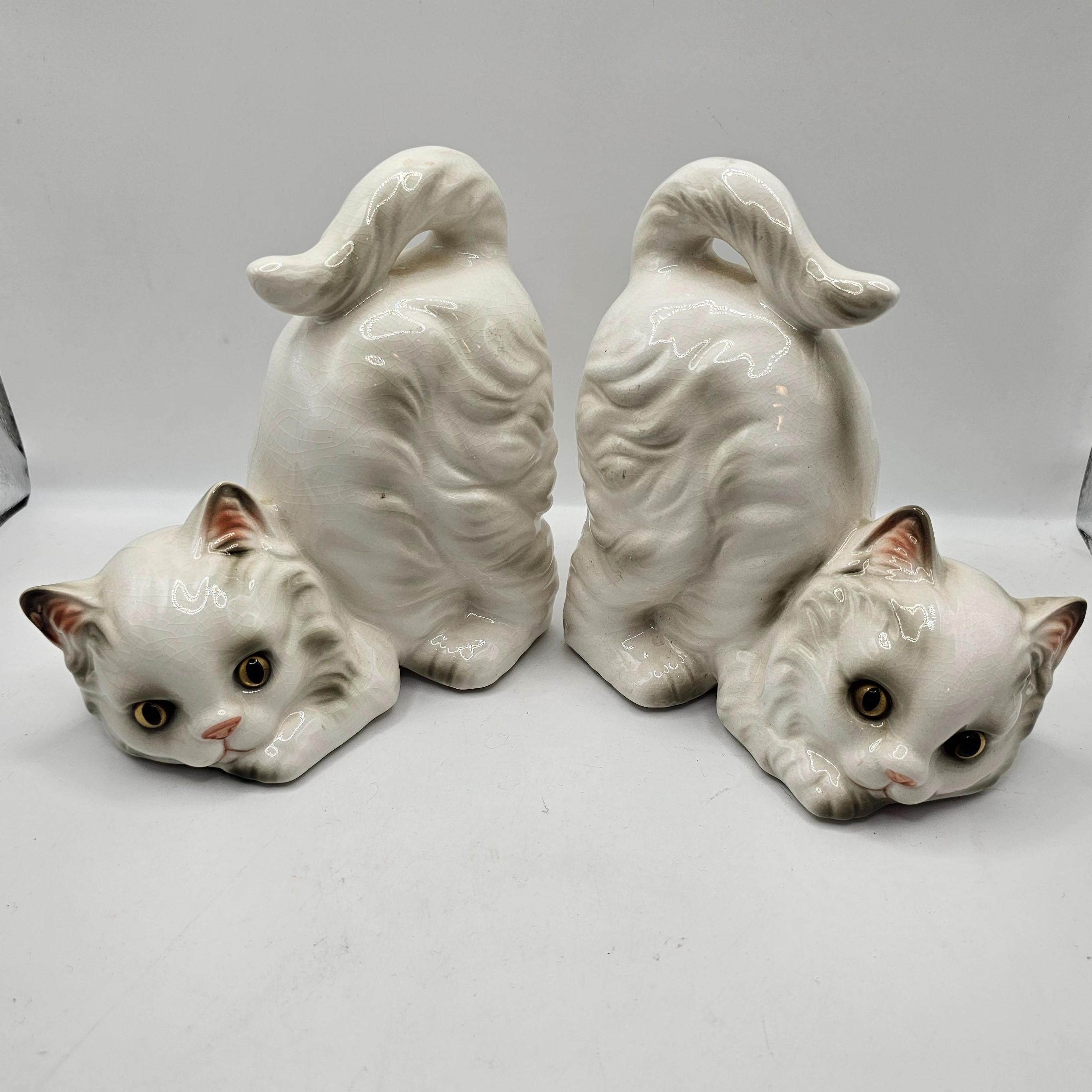 Lefton White Kitten Bookends