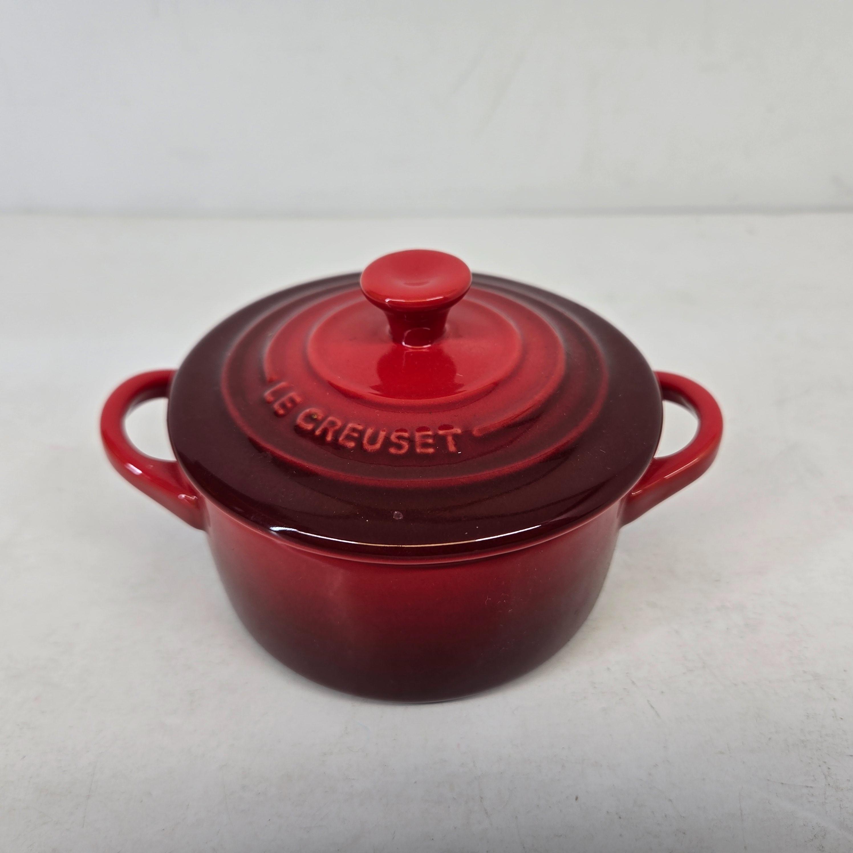 Le Creuset Mini Cocotte Casserole Dish Lidded Baking Pot 8 oz Red Stoneware