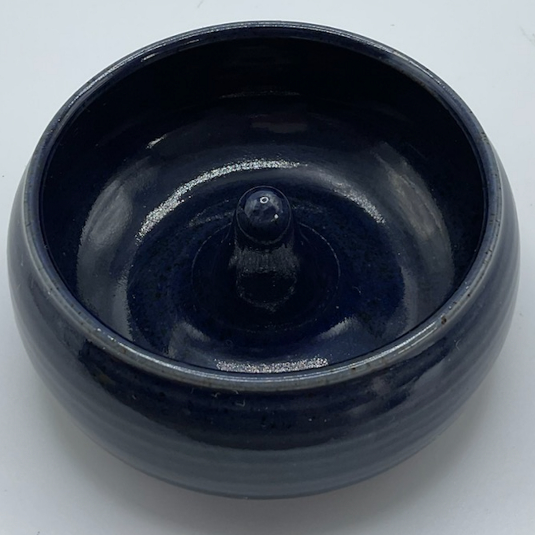 Signed Blue Moon Pottery Vintage Apple Schnitzer/Baker