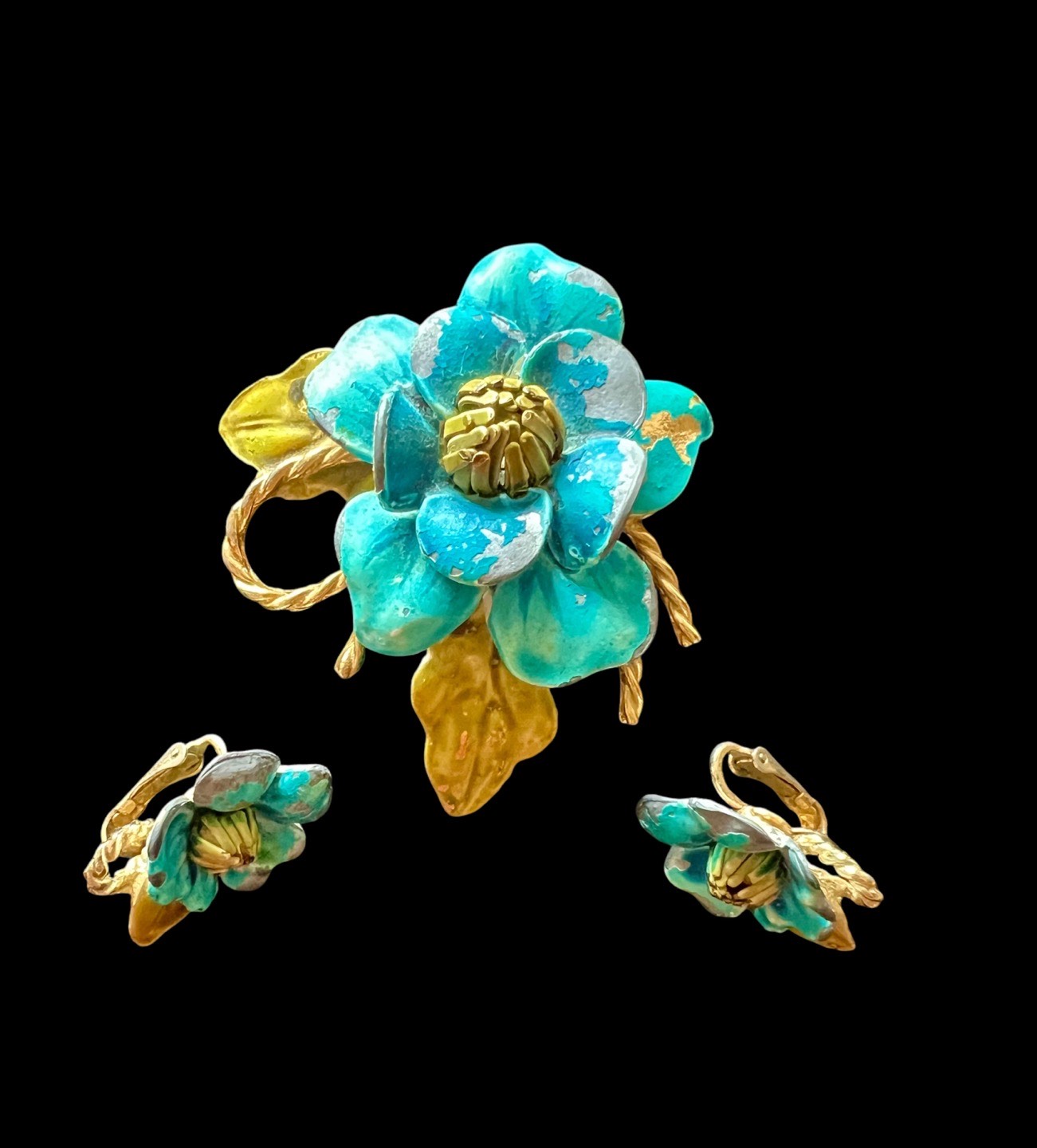 Vintage Coro Craft Signed Floral Brooch & Clip Earrings Gold Tone Set #B-9