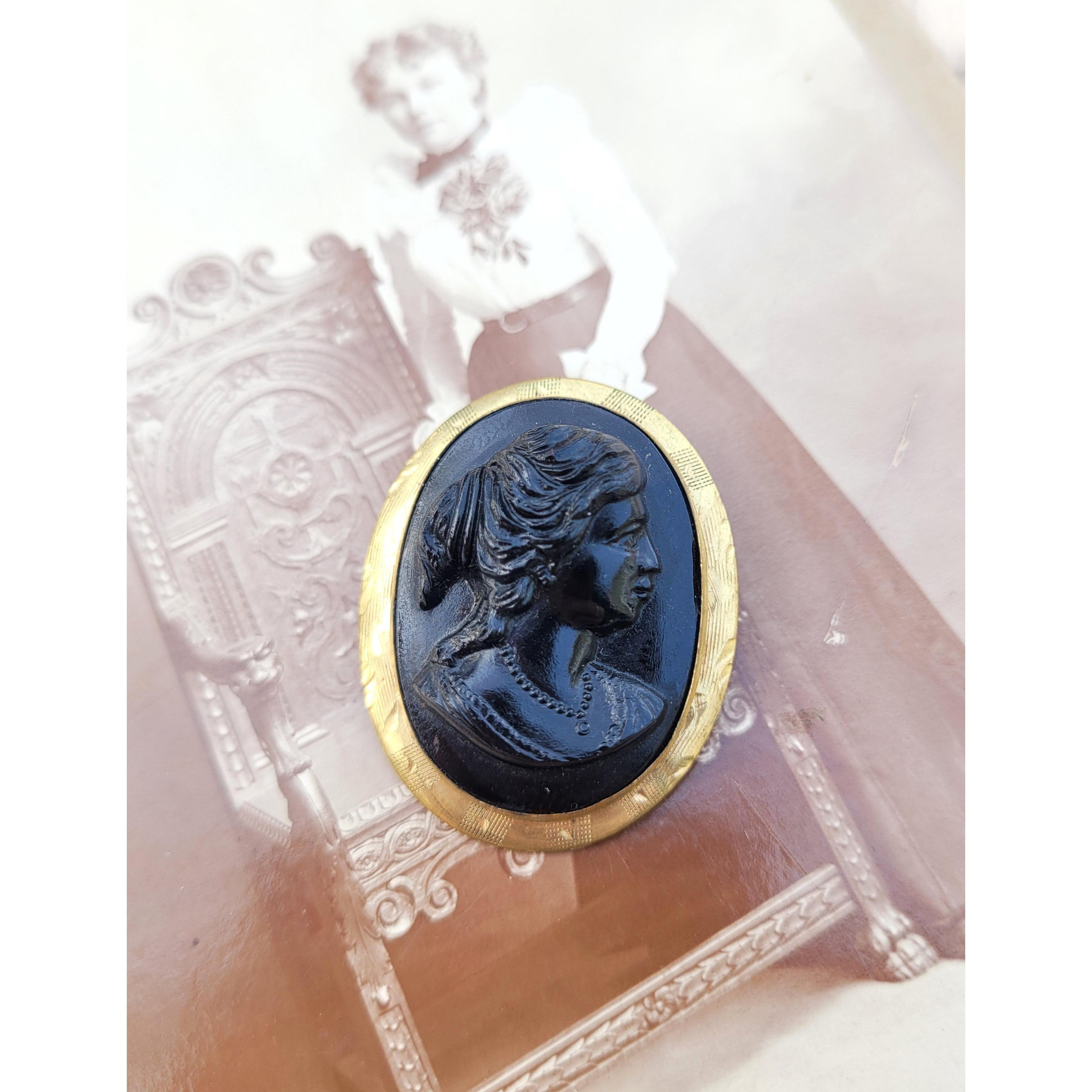 Antique Vintage Black Cameo Whimsigoth Gold Tone Cameo Brooch Pin