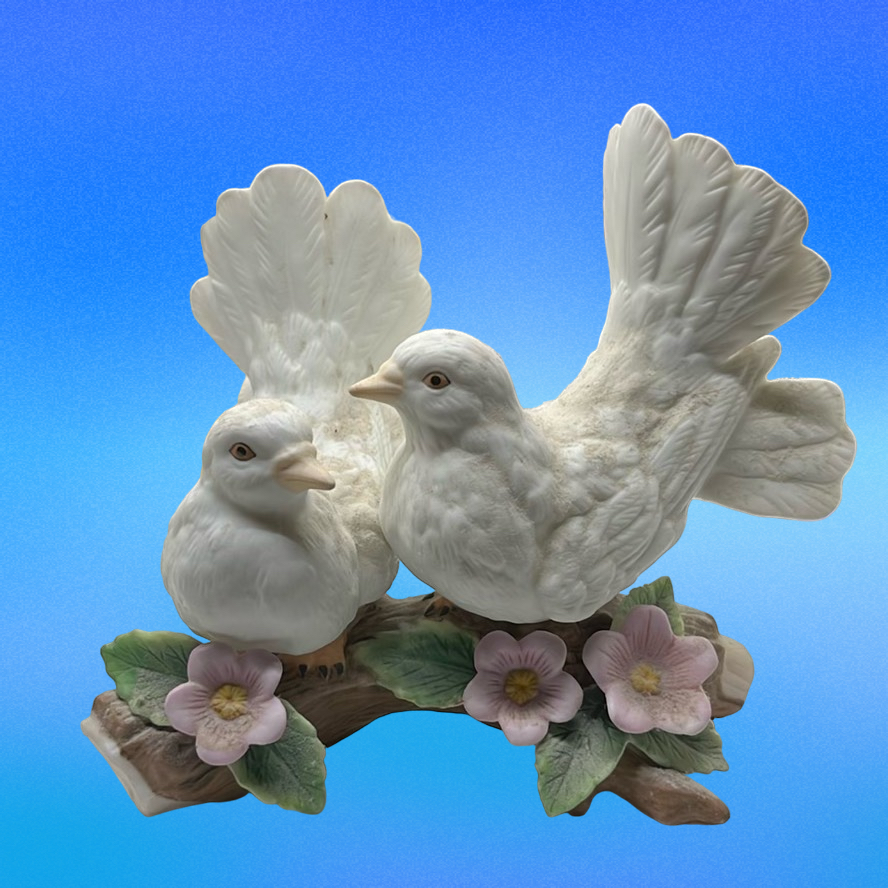 21. Vintage Homco Courtship Doves On A Log Figurine #1453