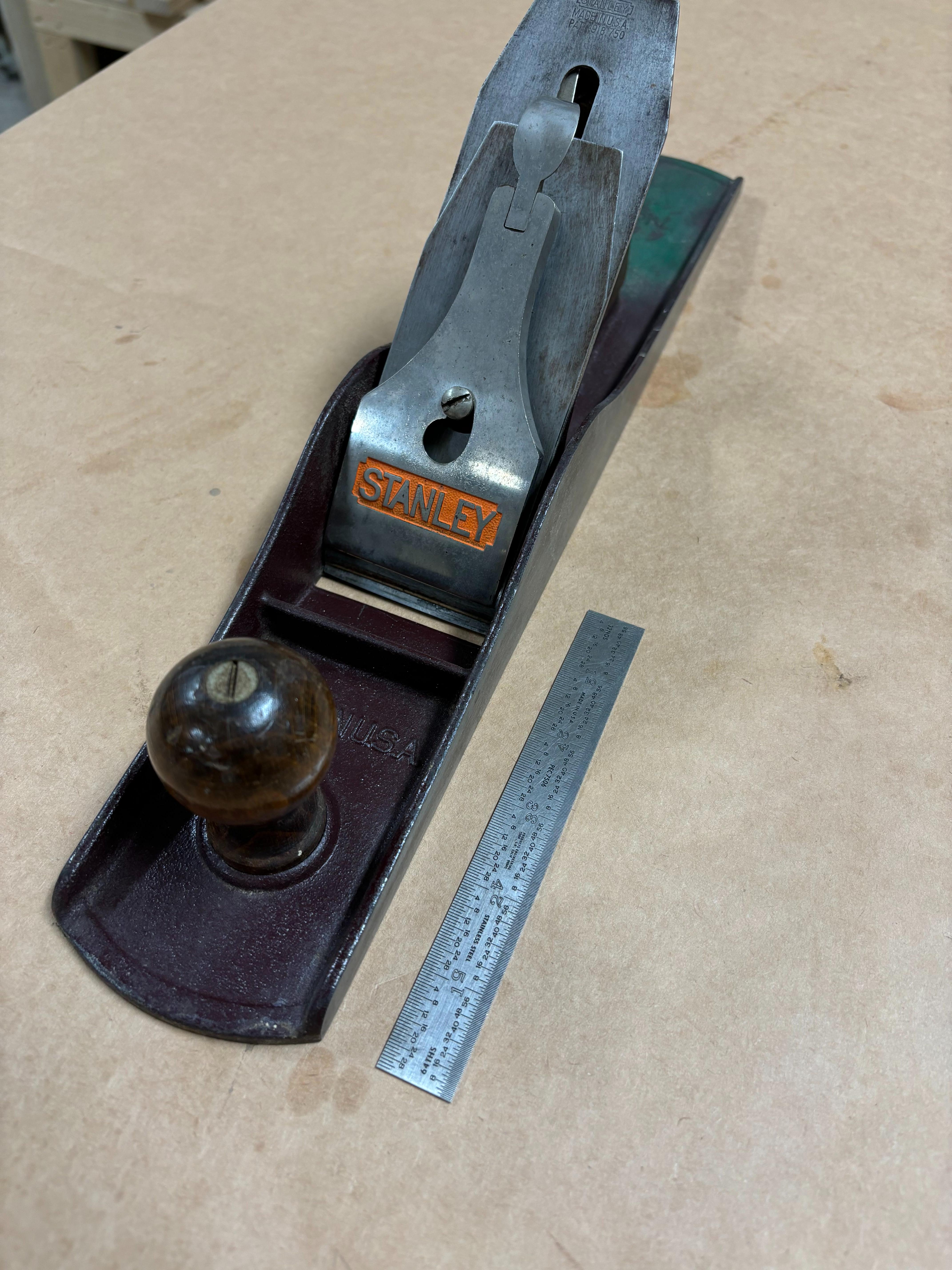 Vintage Stanley No. 6 Hand Plane (Type 16, 1933-1941)