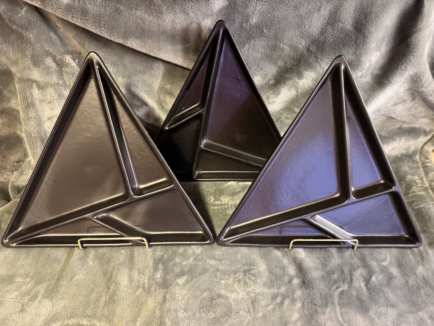 VTG Pier One Set/3 Sectioned Dinner Plates Divided Serving Tray Dish ...