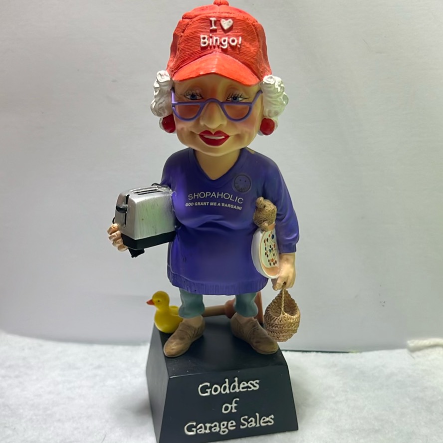 Biddys Westland Resin Figurine Bobblehead #12806 Queen-Garage Sales